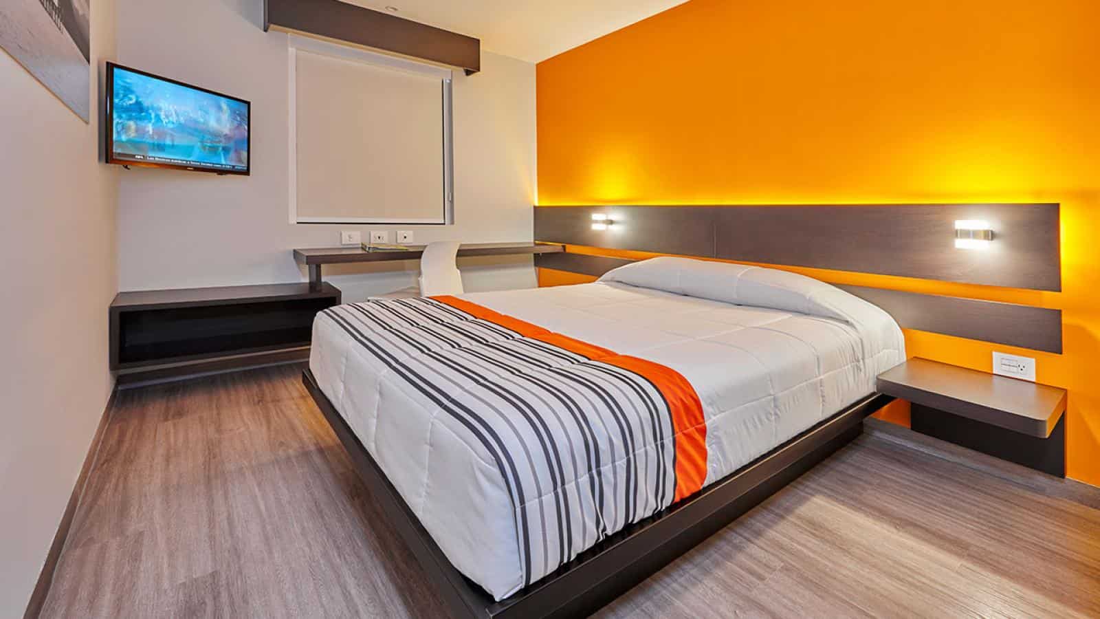 Hotel City Express Junior by Marriot León Centro de Convenciones - VIVA ...