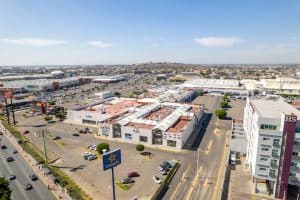 Centro Max León: Un Destino de Compras y Entretenimiento en el Corazón ...