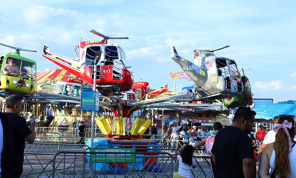La Feria Estatal de León 2026: Un Inicio Espectacular y un Homenaje a ...
